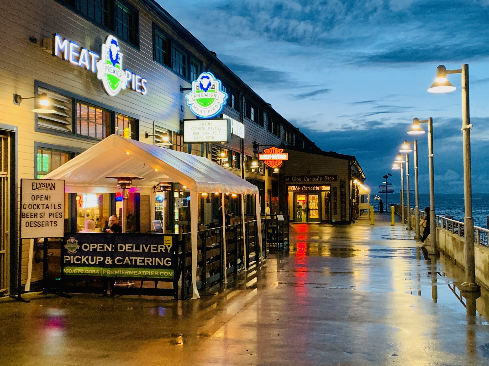 Premier Meat Pies | Meat Pie Restaurant Waterfront Pier 54 - Meat Pie Shop